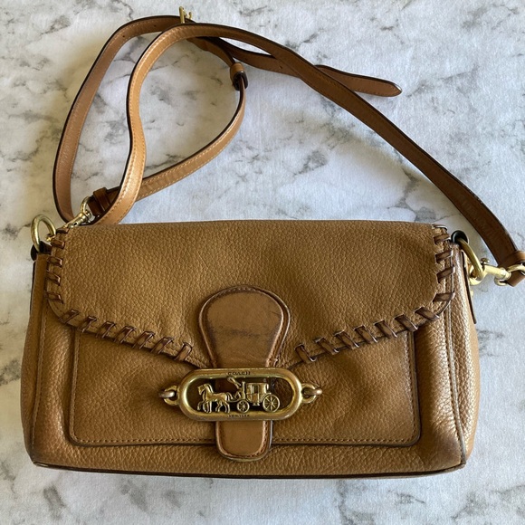 Vintage Coach crossbody large horse and carriage metal clasp, pink ...